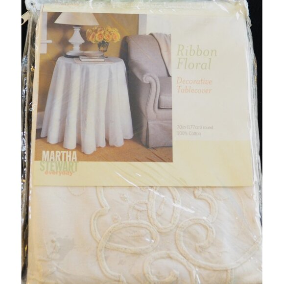 Martha Stewart | Dining | Martha Stewart Round Tablecloth New In ...